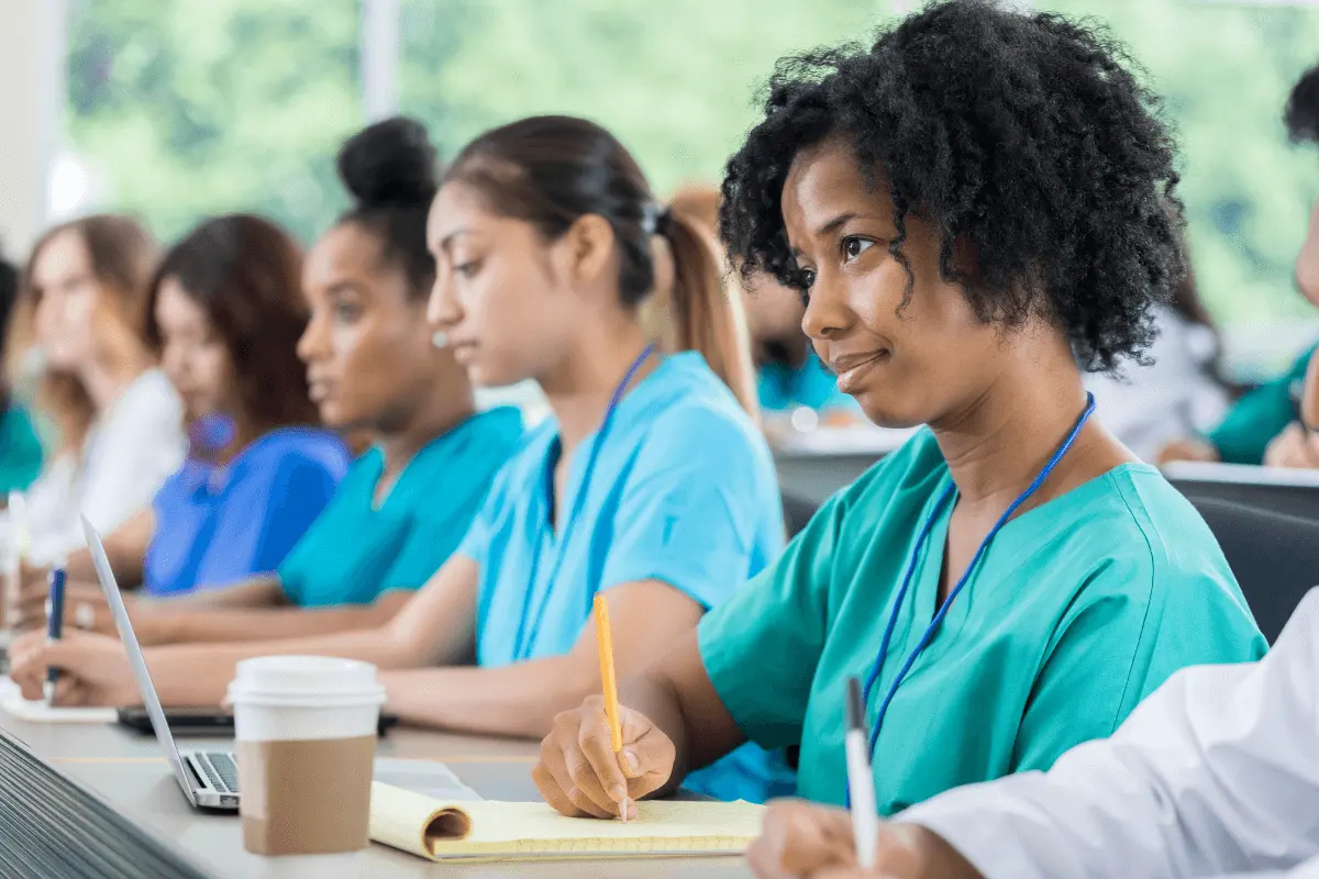 2026 Healthcare Degree Programs You Can Earn in 2 Years or Less ...