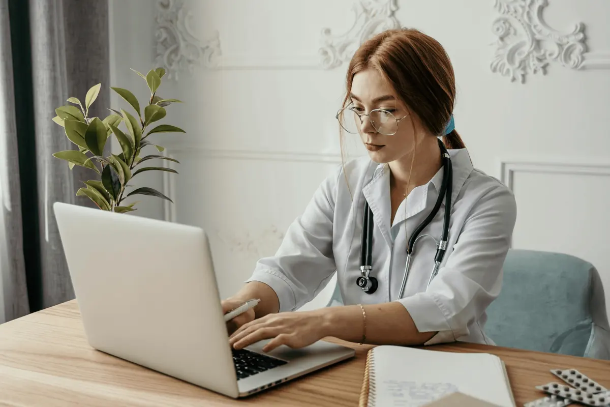 2026 Healthcare Administrator Salary by State | Research.com