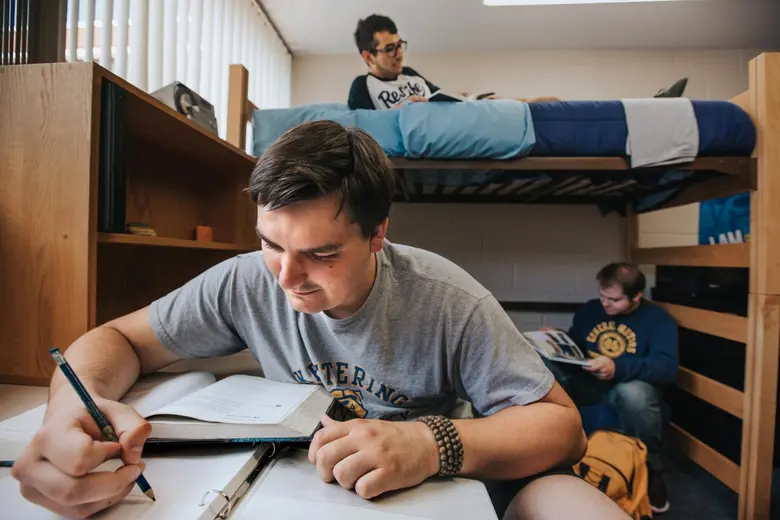 Budgeting for College Students for 2026 | Research.com