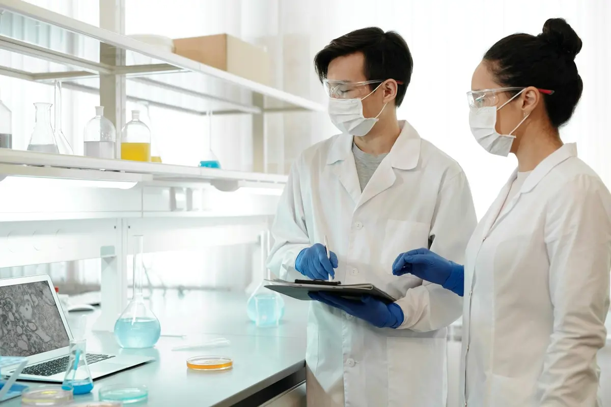2026 Best Biology Majors to Pursue: Salary, Industries & Job ...