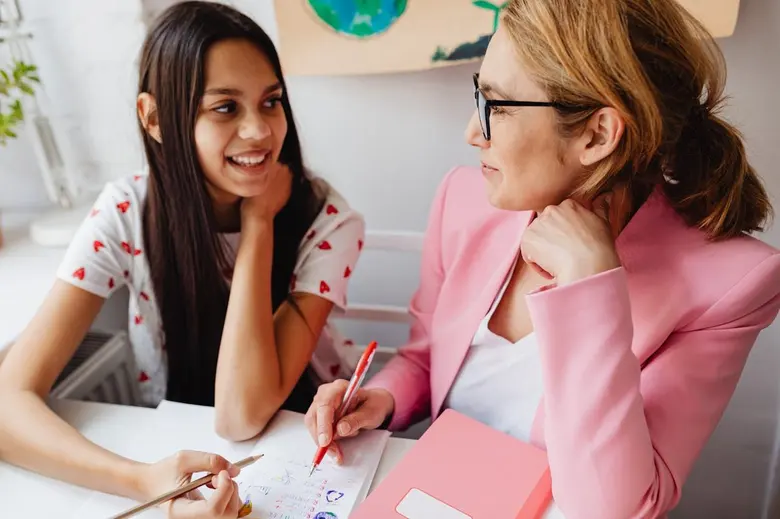 AP vs. Dual Enrollment: The Pros & Cons of Each Program for 2025 ...