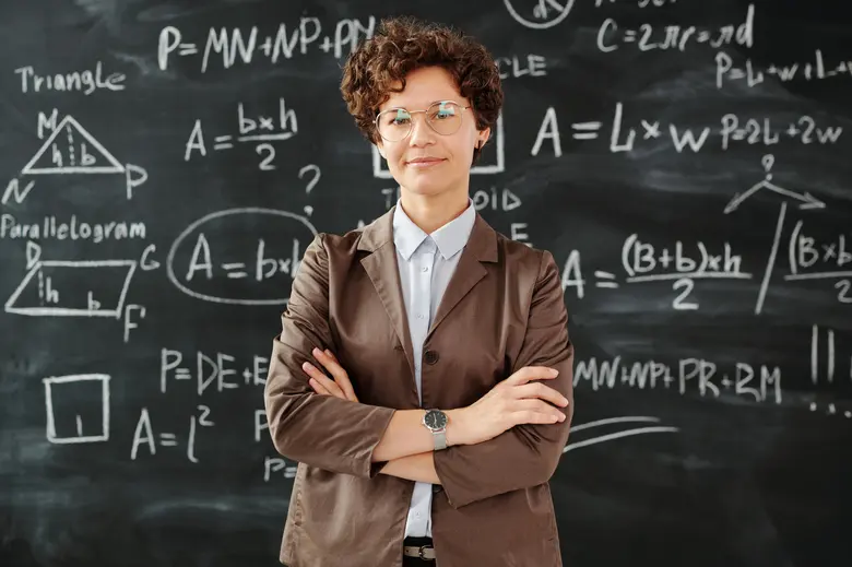 2026 What Does a Middle School Teacher Do? Job Roles & Responsibilities ...