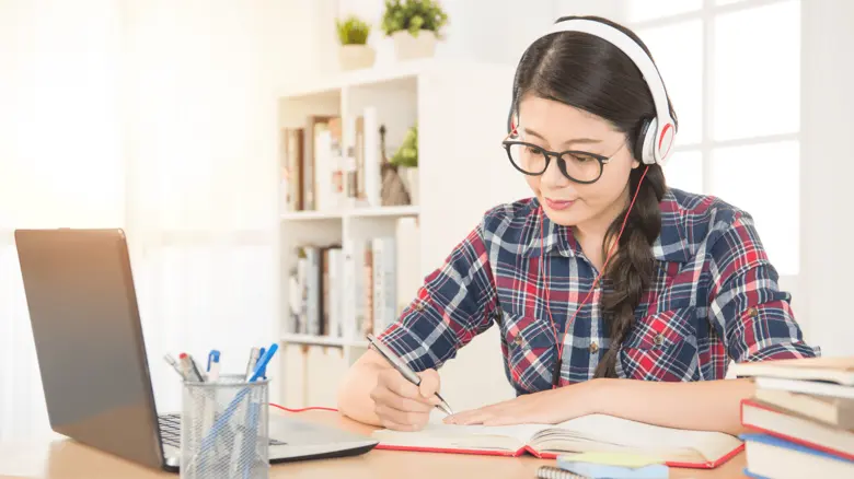 For-Profit vs. Nonprofit Colleges: Explaining the Difference in 2026 ...